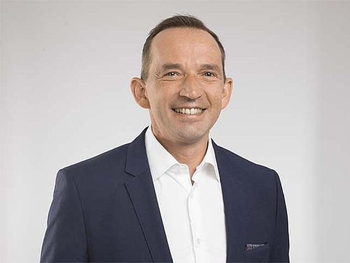 Raja Group ernennt Nicolas Roland zum Vorstand für Office-Bereich